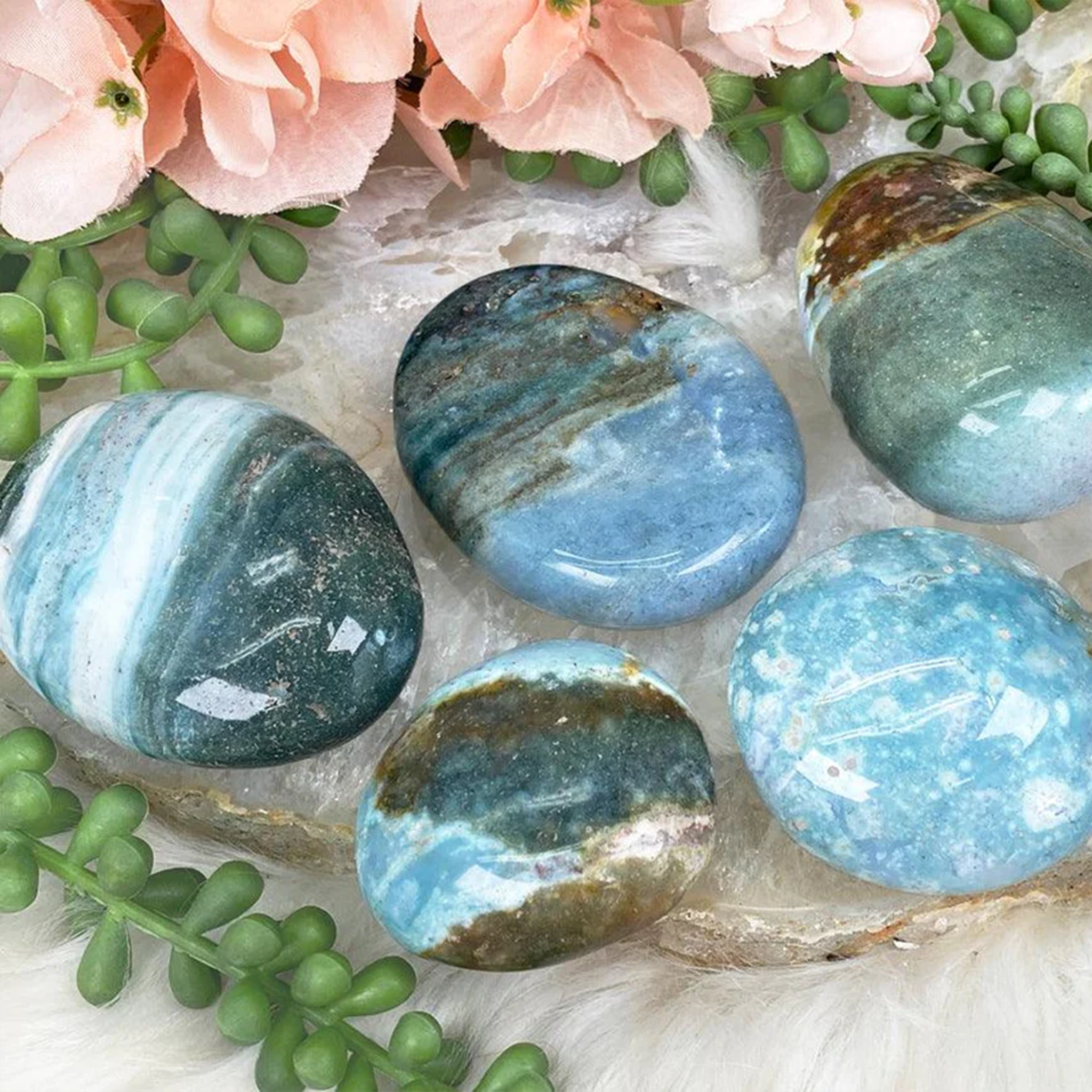 Palm Stones – The Gaia Healing Stone