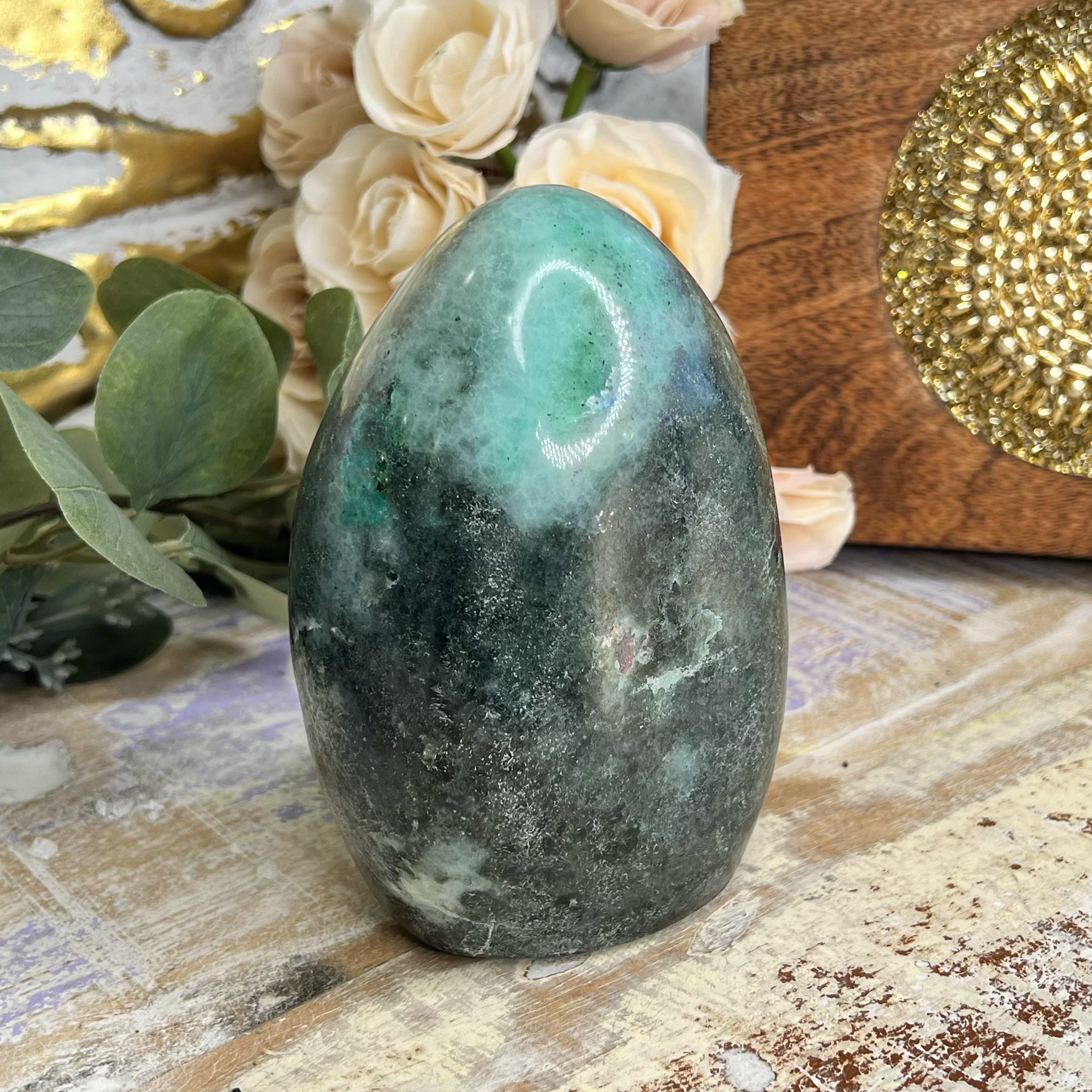Emerald Freeform – The Gaia Healing Stone
